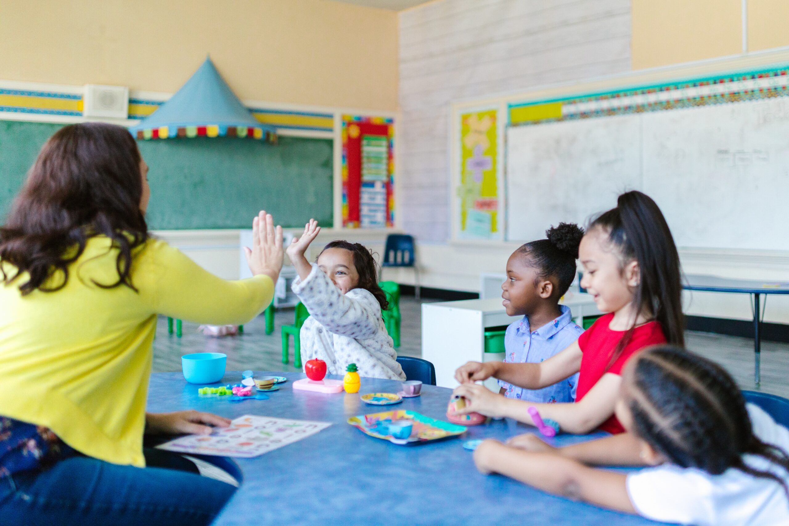 15 Fun and Engaging Icebreaker Game for Kids
